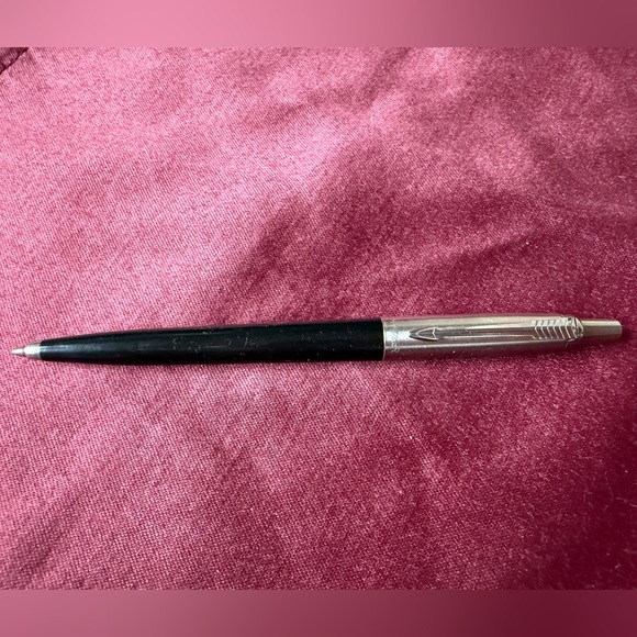 Parker | Office | Vintage Parker Ballpoint Pen Made In Uk Silver Black ...